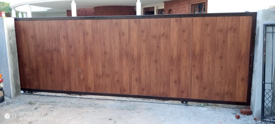 Panchaldoract: Automatic Wooden Gates for Modern Homes